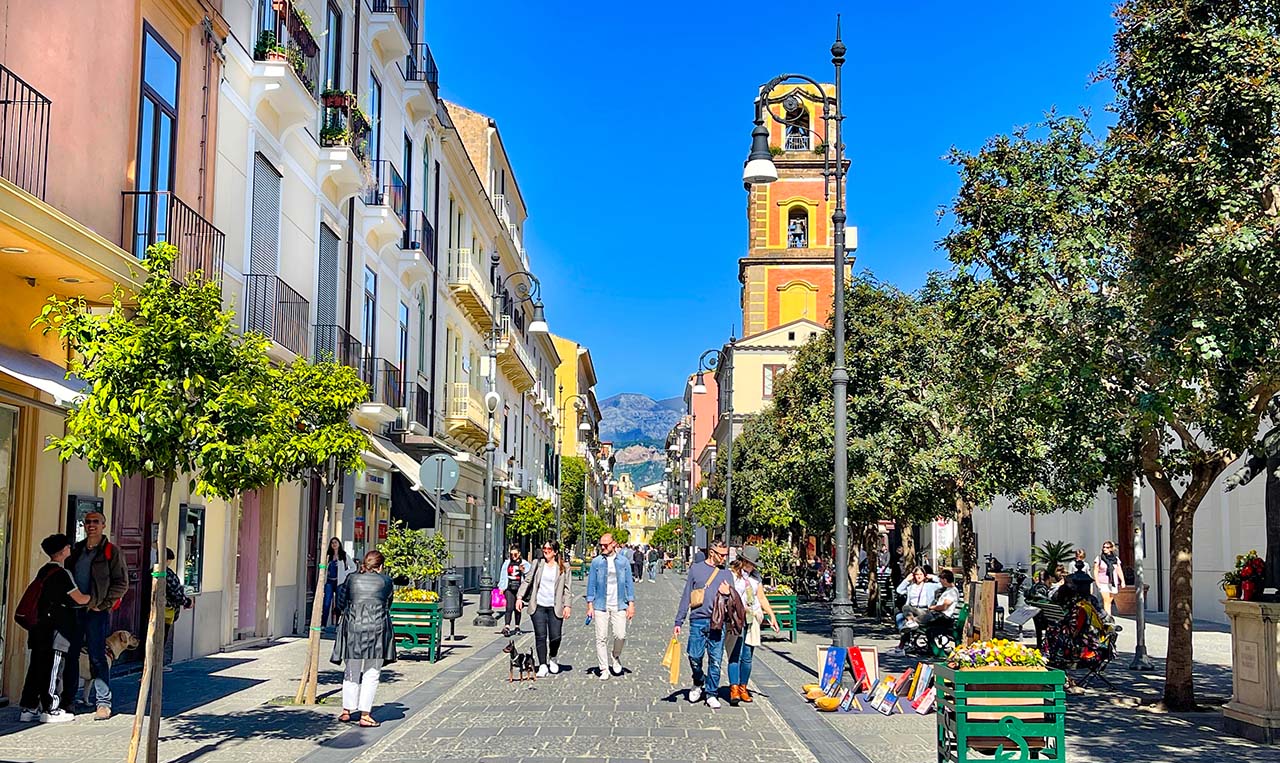 Private Tour from Rome to Sorrento and Positano on the Amalfi Coast – RomeCabs